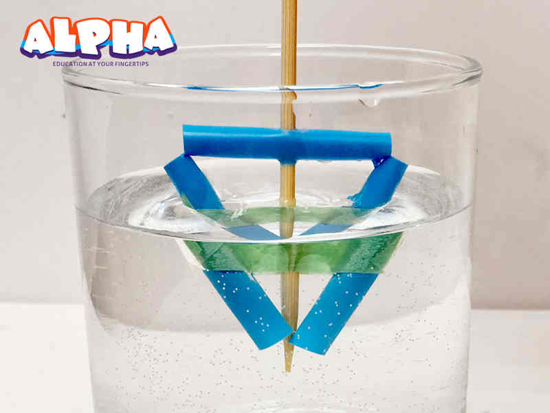 Alpha science classroom： DIY Straw Fountain - Alpha Manufacturing Ltd
